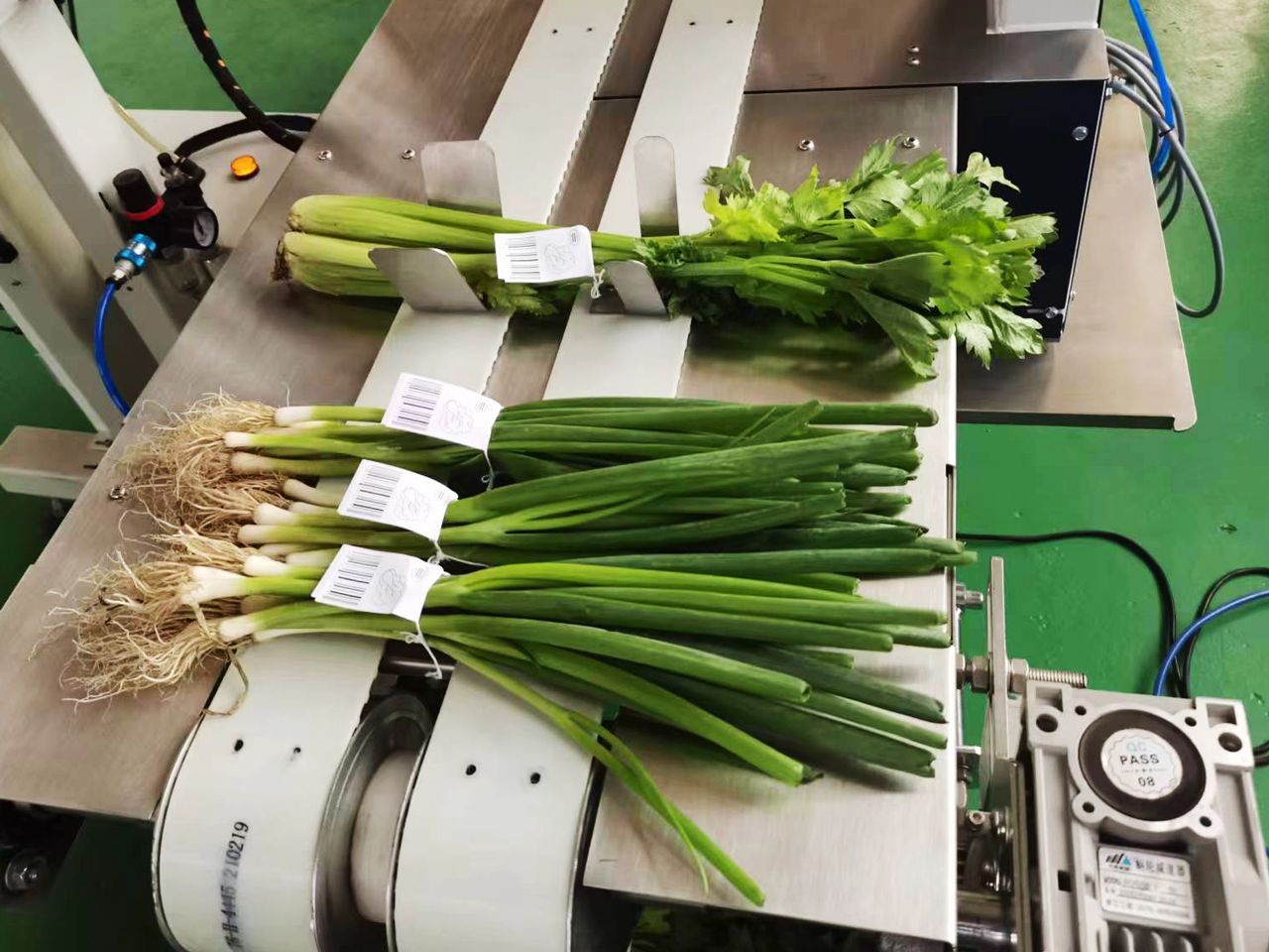 Perfect bundling & labeling of vegetables and herbs